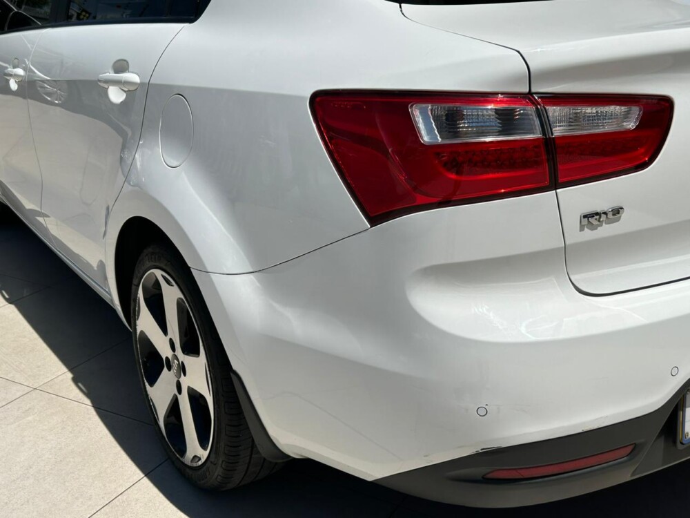 2014 Kia Rio Sedan 1.4 tec - First Car Sales - - First Car Sales